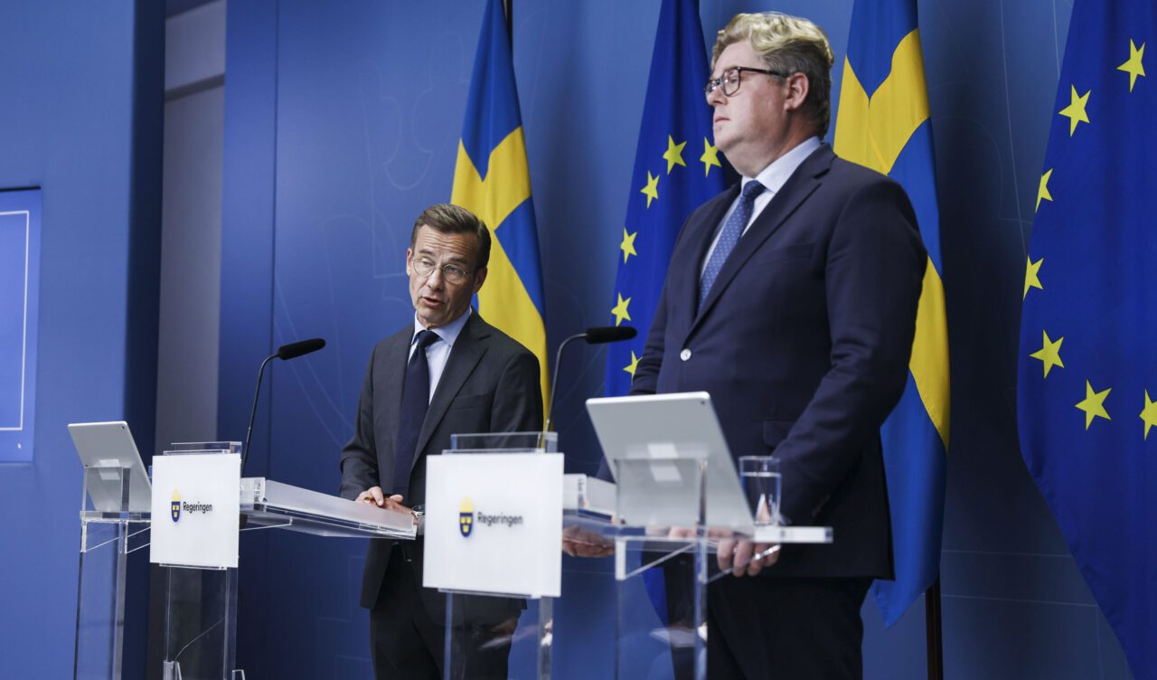 Regeringen har blivit Socialdemokraternas mediemarionett